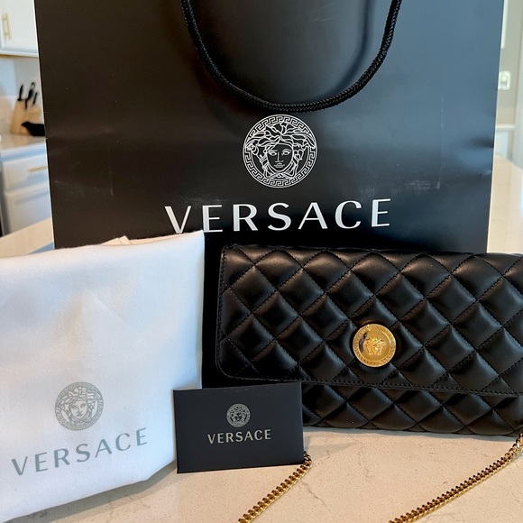 Versace | Bags | Versace Quilted Leather Clutch Bnwt 30 Mob Wife ...